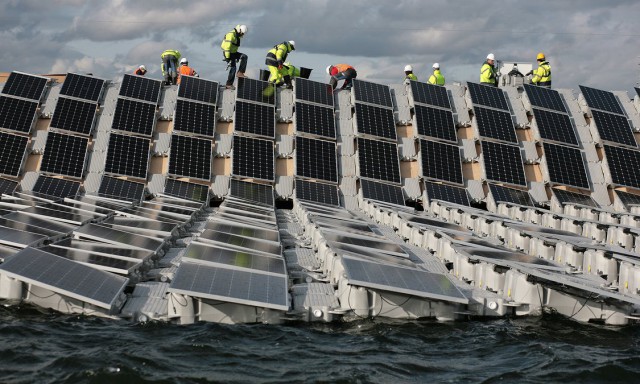 Vízen lebegő napelem-farm – Alternativ Energia