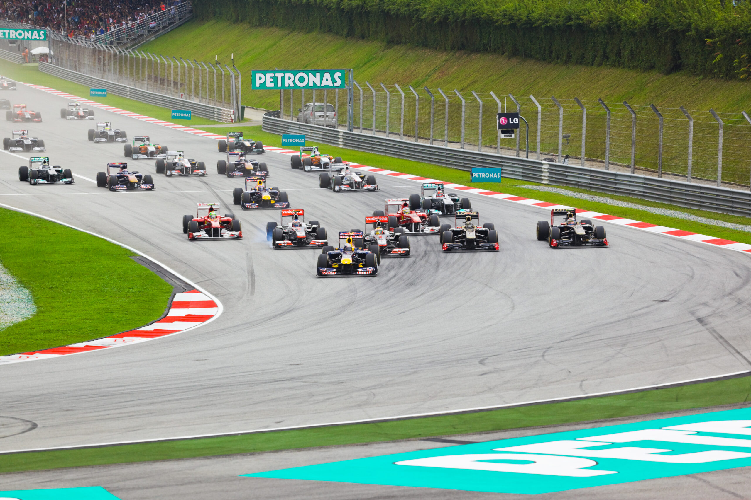 Lehet-e fenntartható az F1? – Alternativ Energia